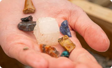 Attractions – Gemstone Sluice